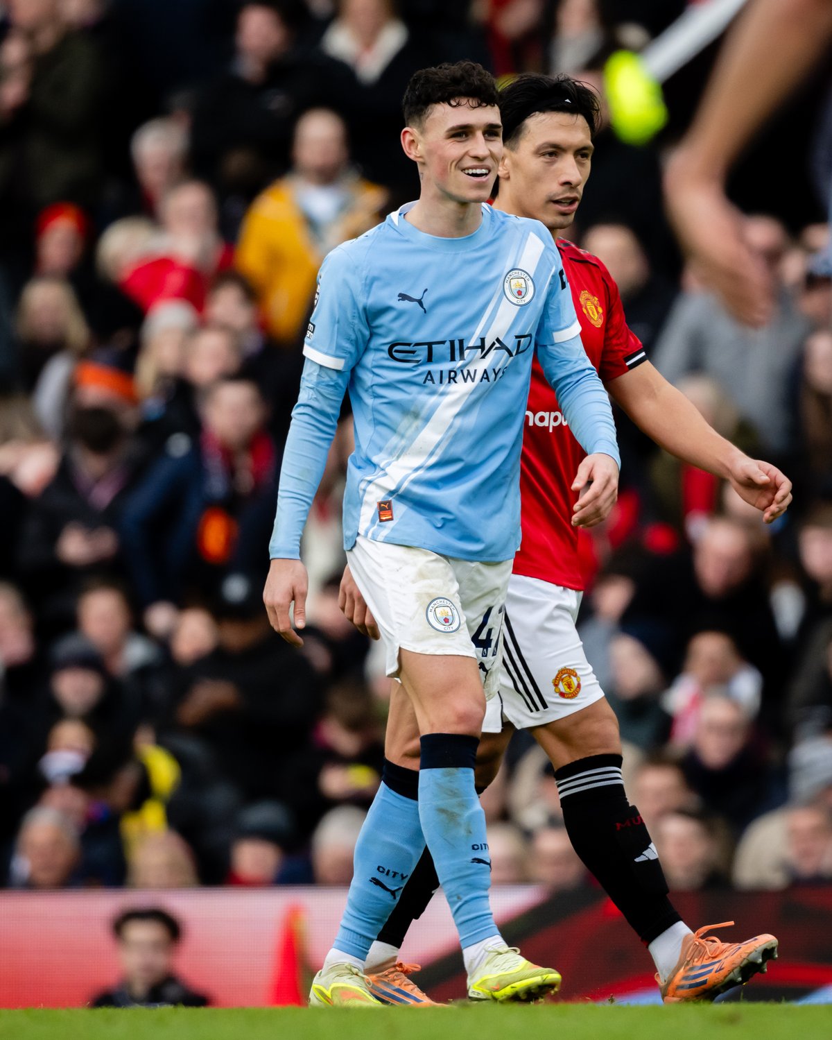 Guardiola reveals Foden plan as Man City star confirms broken hand