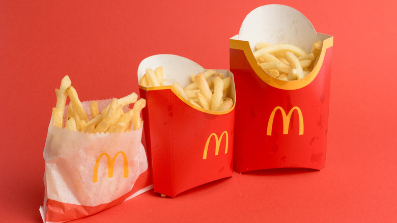 Fast food chains aren't actually cheap — they just use the 'decoy effect'