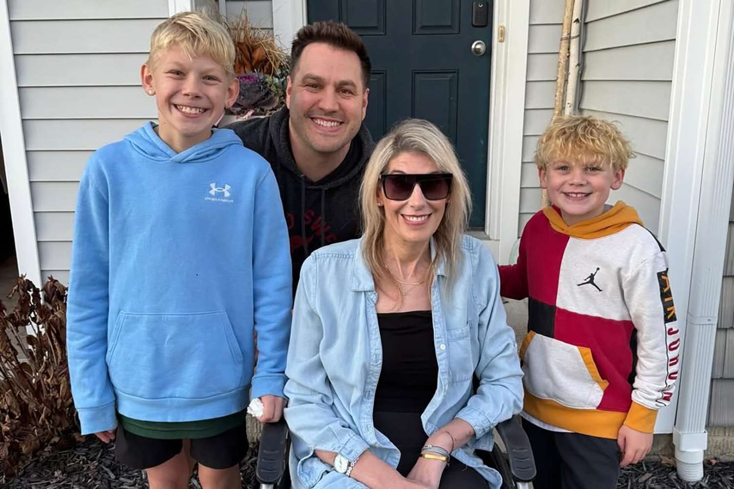 Husband of late influencer with ALS Sara Bennett breaks silence after ...