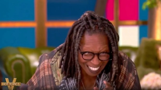'The View' hosts crack up at audience member's response to Trump ...