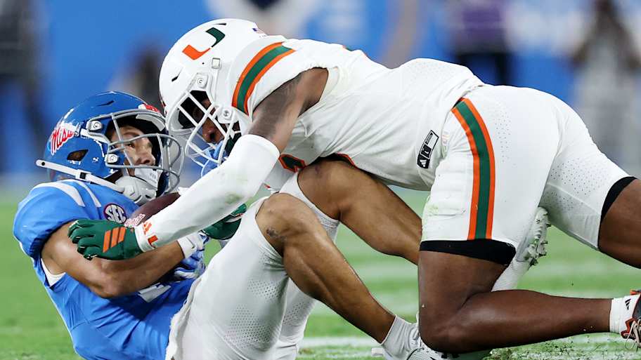 Mario Cristobal gets in last dig at refs over bogus Xavier Lucas call ...