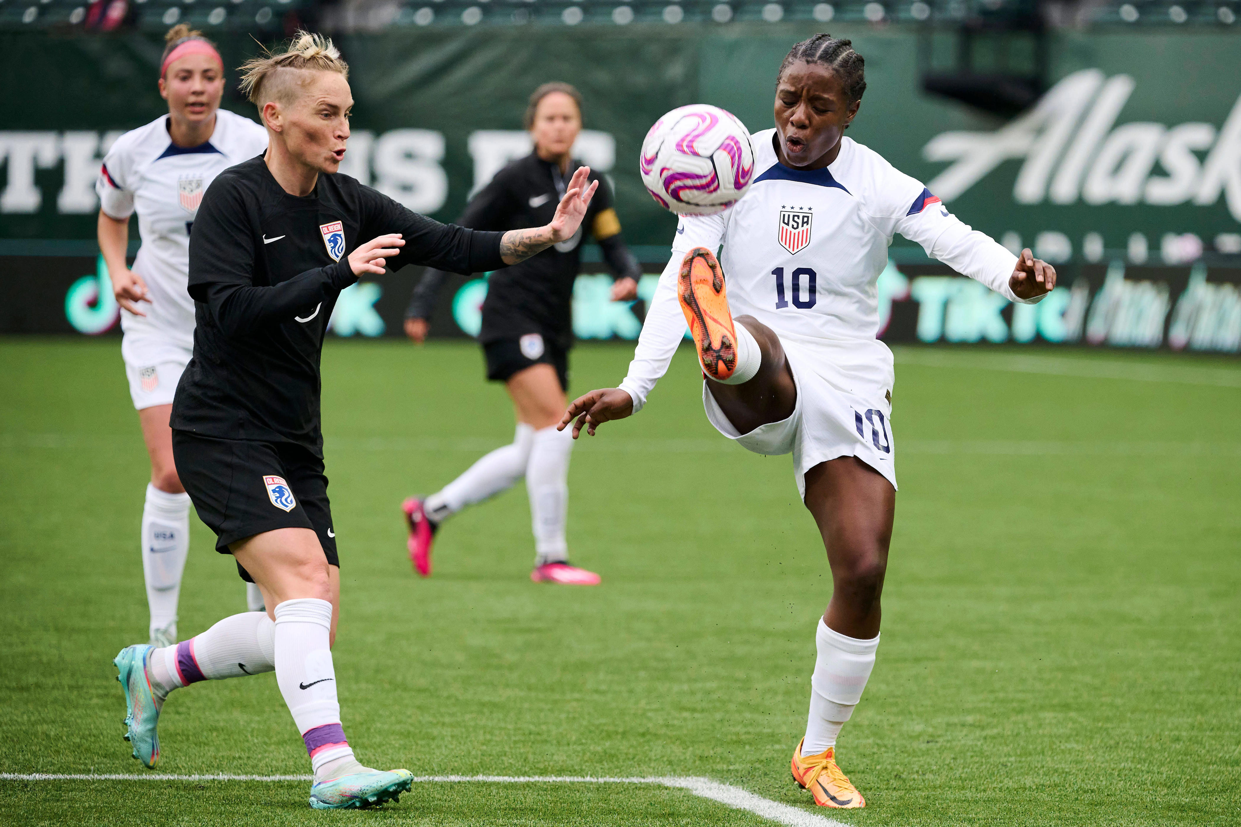 Ayo Oke gets first USWNT call-up, replacing Avery Patterson