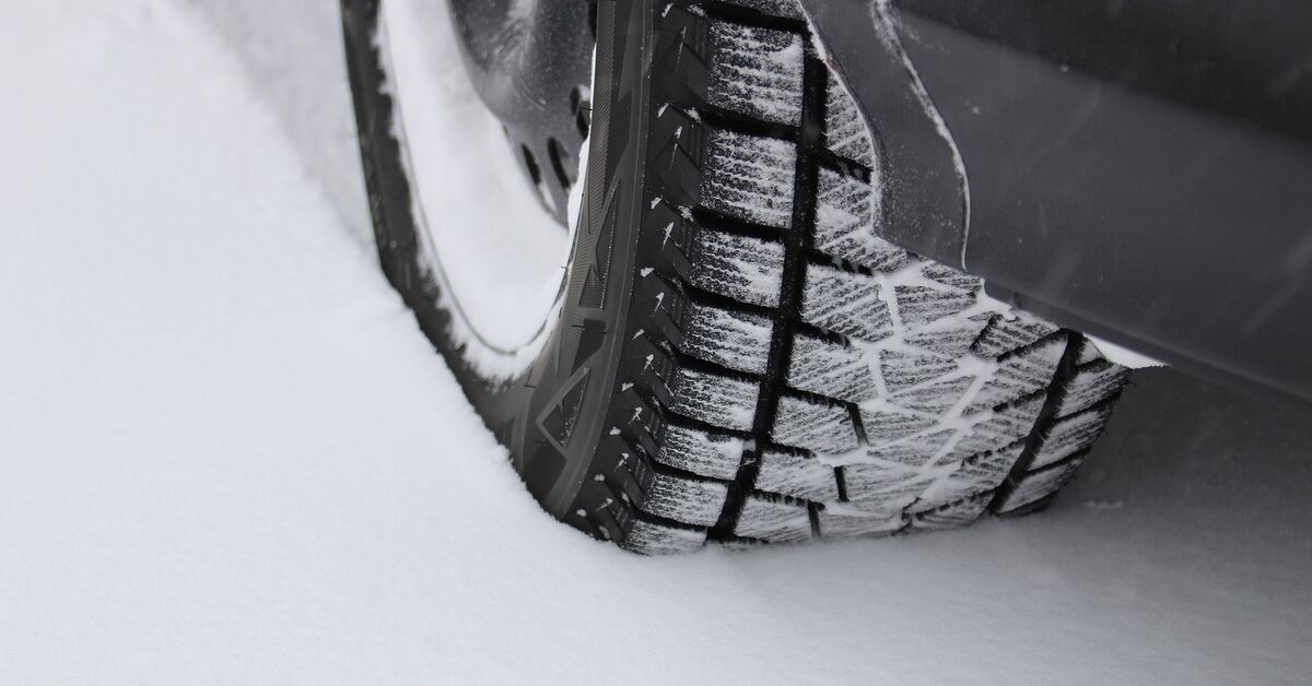 Bridgestone Blizzak DM-V2 winter tire review: Still the standard