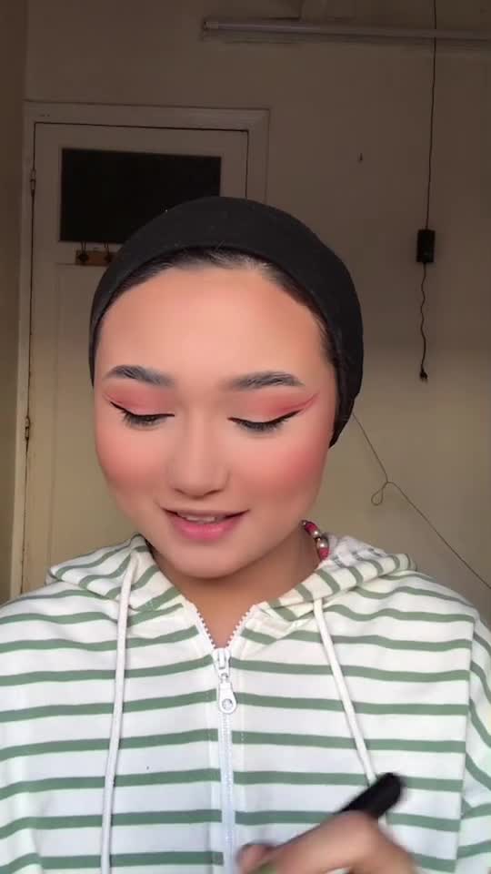 Soft glam nose contour and blush tutorial part 2