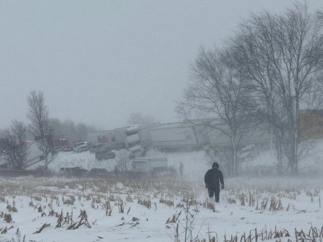 Massive 100 Vehicle Crash Shuts Down Michigan Highway Leaves Multiple