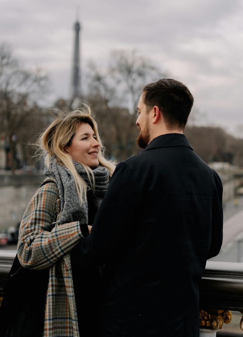11 habits that diminish how refined people perceive you