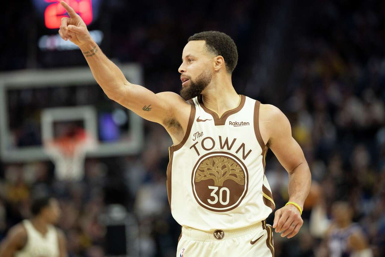 Warriors' Steph Curry selected starter for next month's All-Star Game
