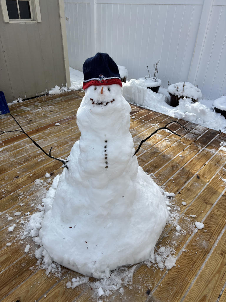Cleanup underway after snow blankets southern New England