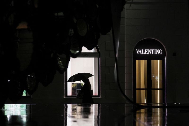 'We lost a true maestro': Tributes to Italian fashion great Valentino