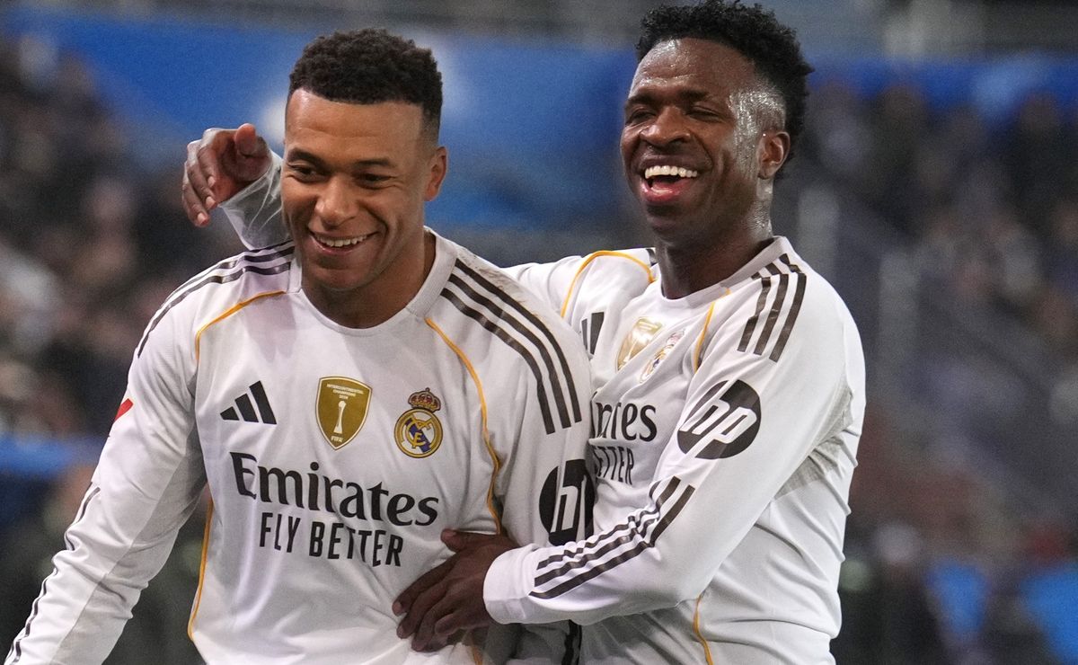 Real Madrid’s Kylian Mbappe publicly backs Vinicius Jr. after Bernabeu ...