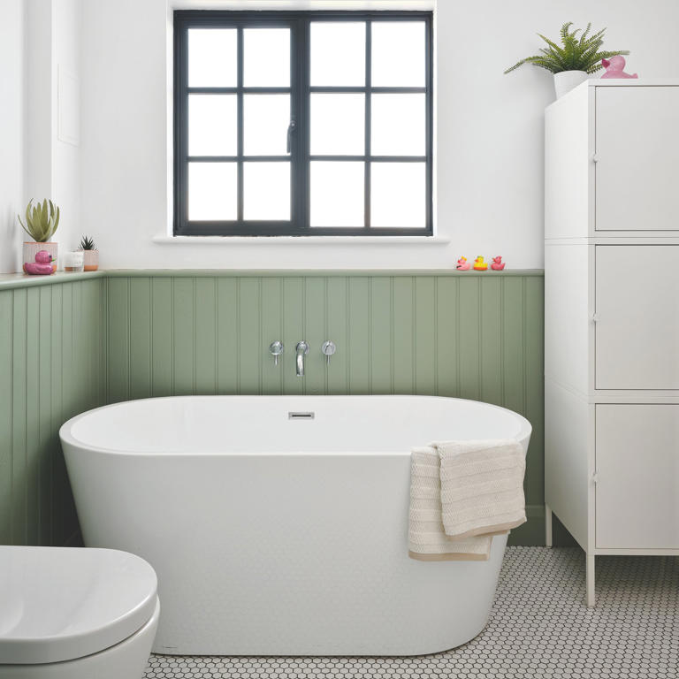 5 things that people with a tidy bathroom always have – make your small ...