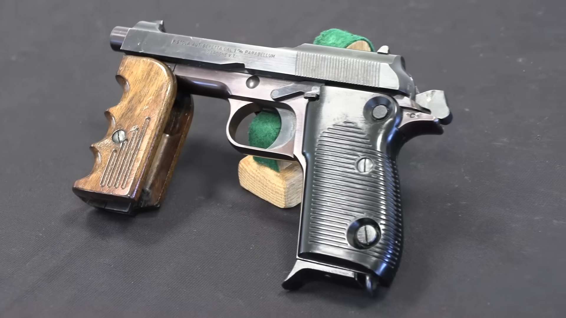 This pistol acts like a submachine gun