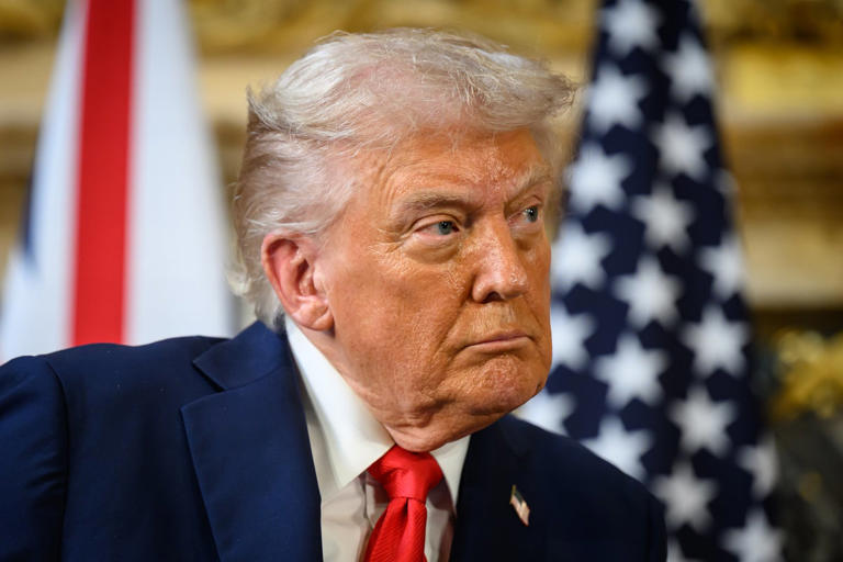 Trump combines his least popular policies: Greenland and tariffs