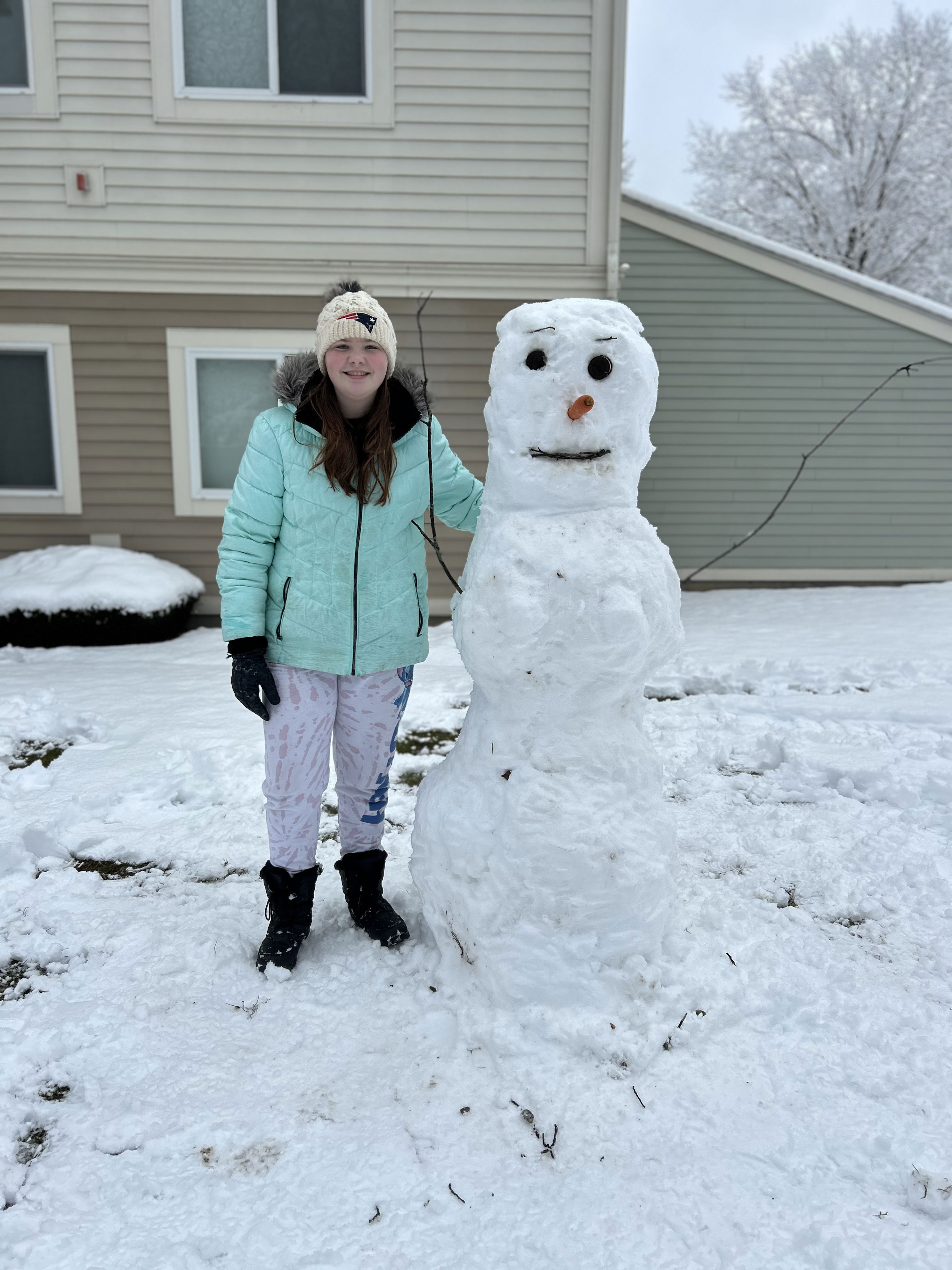 Cleanup underway after snow blankets southern New England