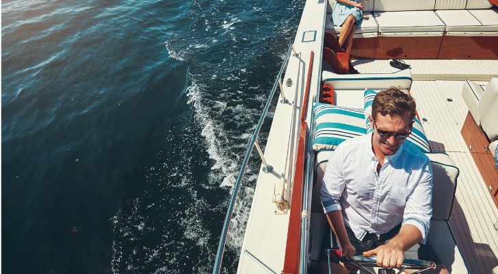 What tax strategies do ultra-high-net-worth families use?