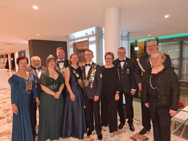 Denkwürdige Ballnacht: Eschweger Schützen feiern Königsball mit 370 Gästen