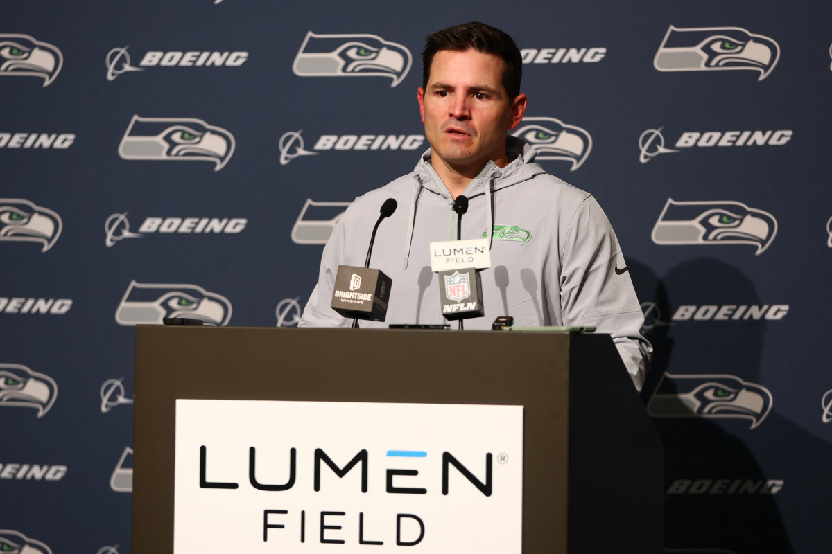 Seahawks' playoff win over 49ers comes at a huge cost after Mike ...