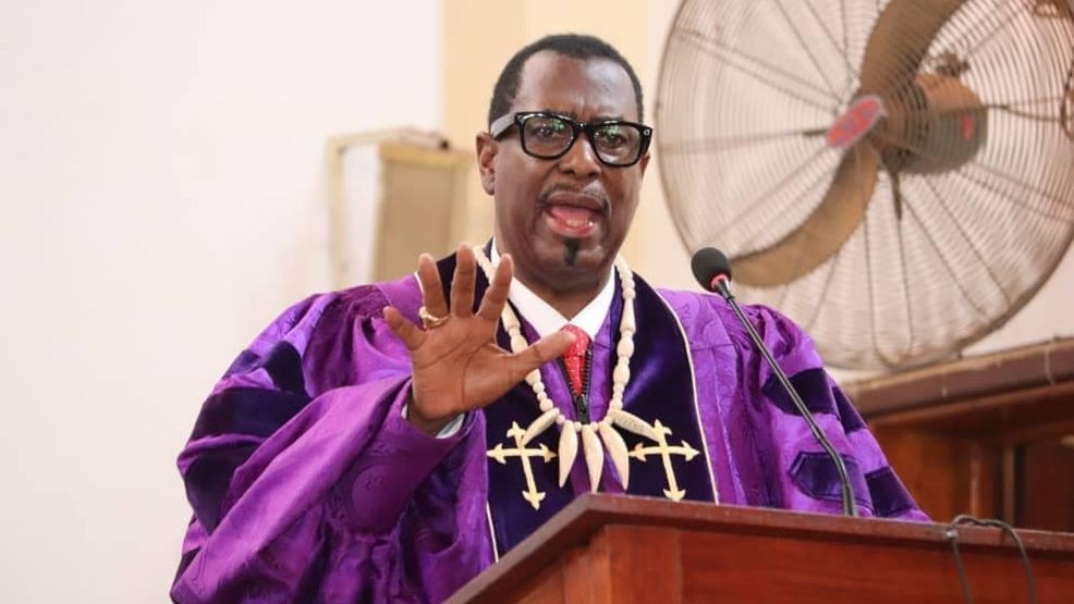 Family announces death of Bishop Redfern II