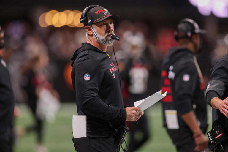 Falcons officially retain Jeff Ulbrich as defensive coordinator