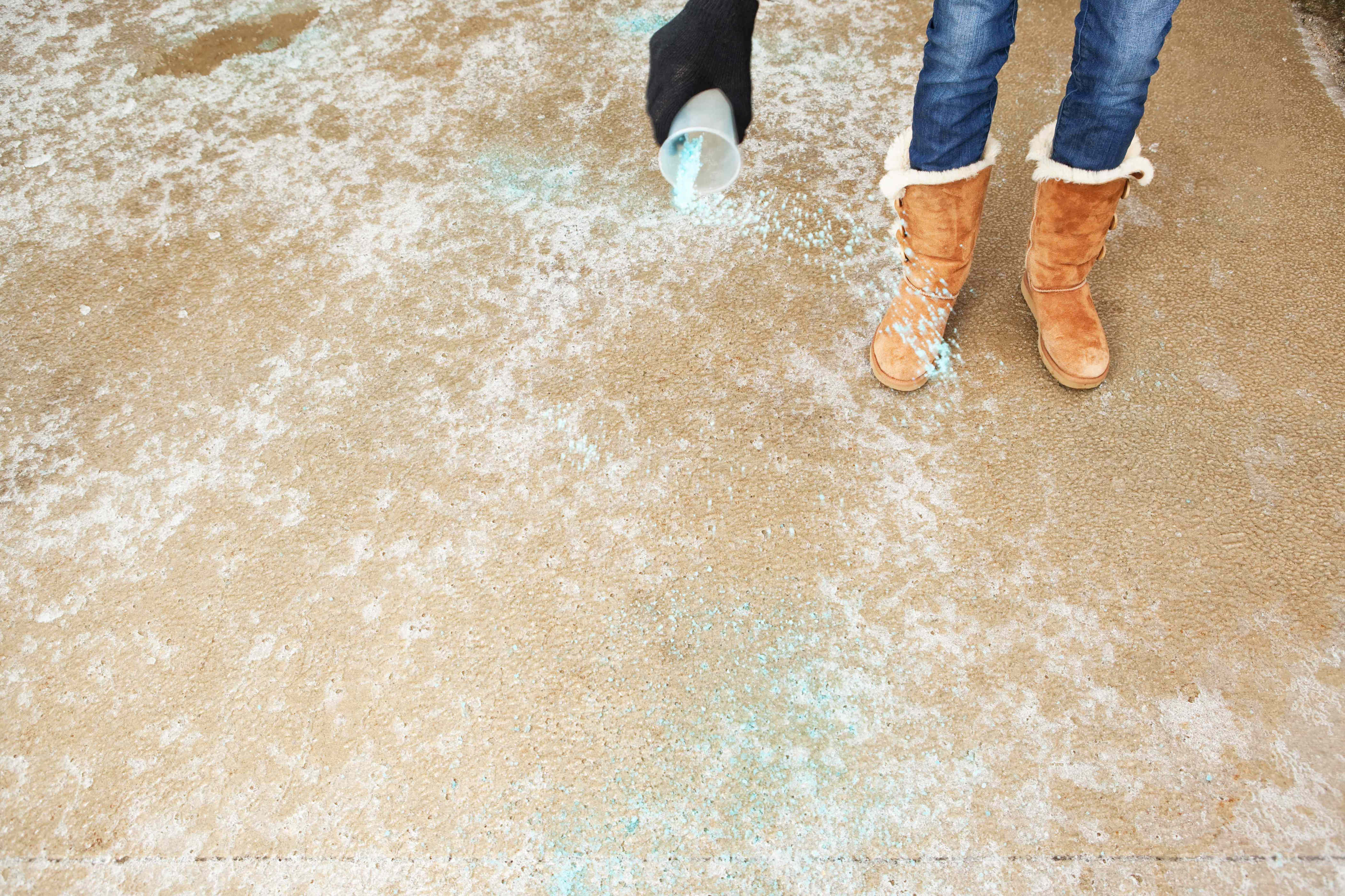 6 smart solutions to use when you don’t have driveway salt on hand