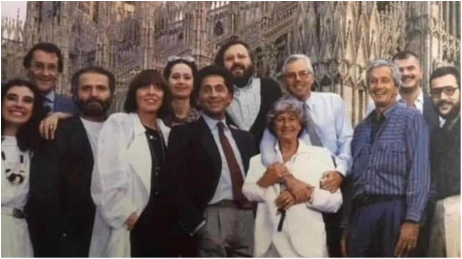 Morto Valentino: quella foto del 1985 con gli stilisti-mito del Made in ...