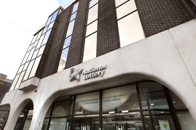 Lucky Lotto winner collects massive prize with just days left to ...