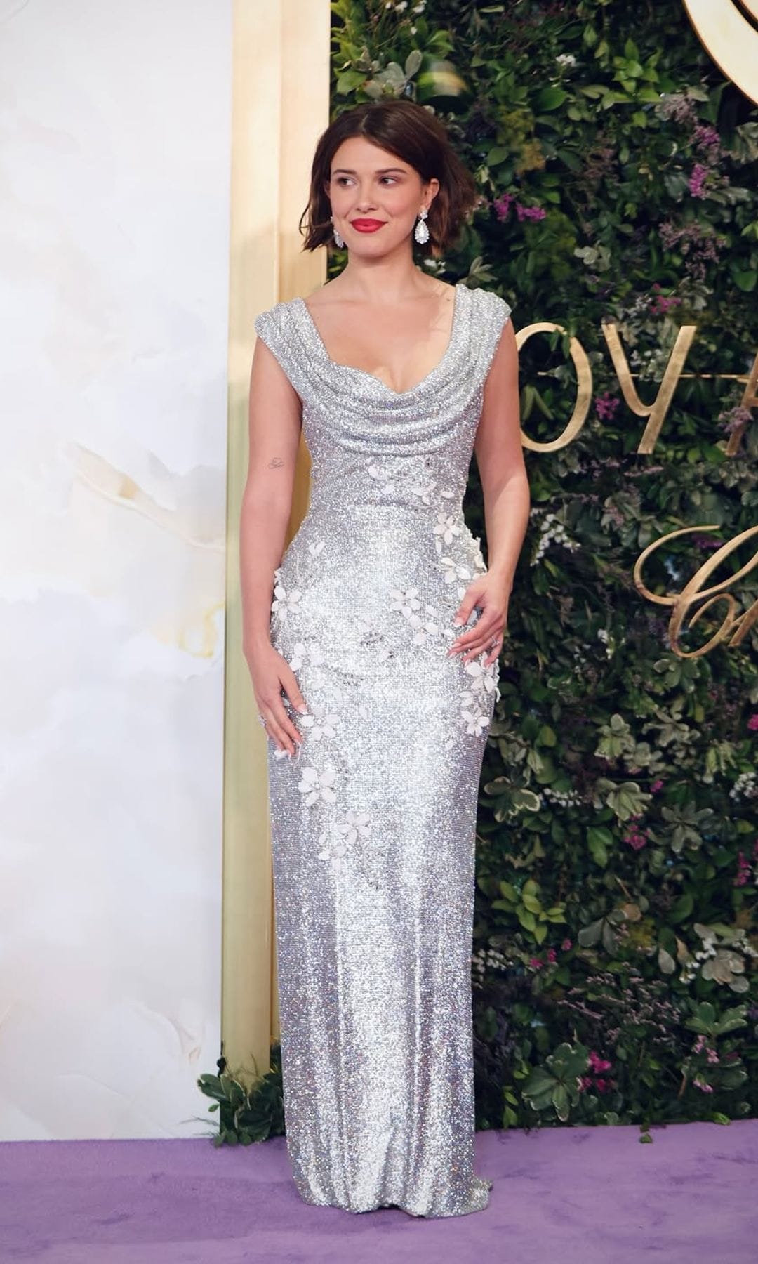 Millie Bobby Brown presume un radical cambio de 'look' en los Joy Awards