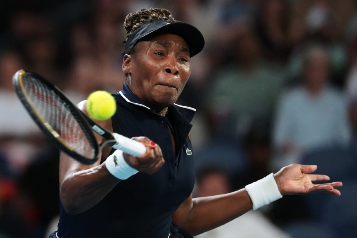 At 45, Venus sets record at Australian Open