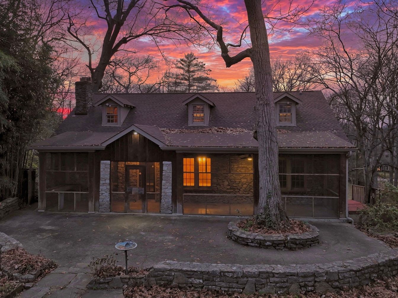 Enchanting 1930 riverside cottage in Nashville, Tennessee, with ...