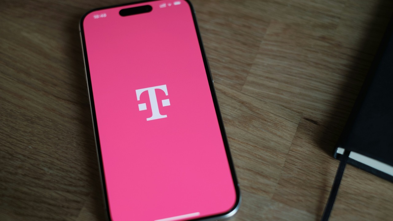 T-Mobile's wild new family plan beats AT&T and Verizon by $1,000+