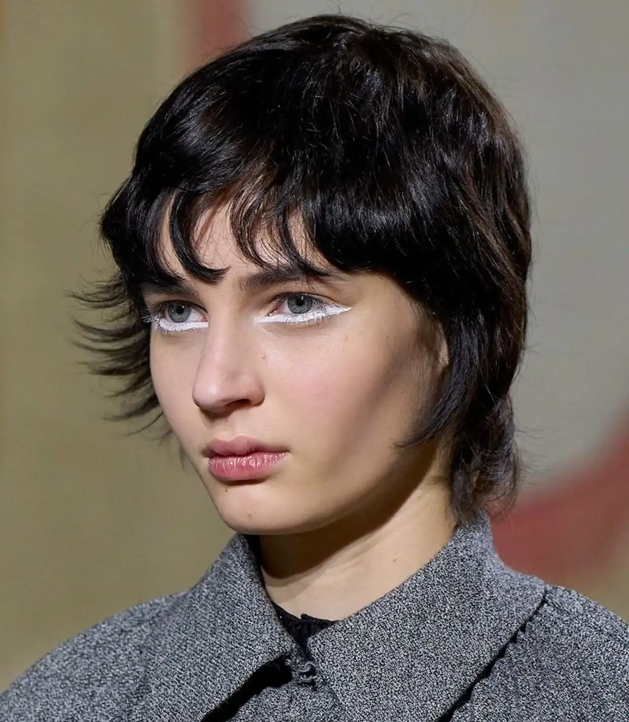 'Mixie', el corte de pelo que arrasan 2026 porque rejuvenece al instante