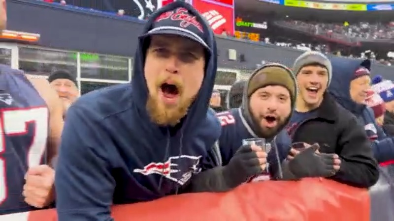 Patriots power through snow, advance to AFC Championship