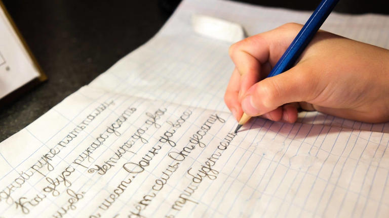 7 basic skills teachers say students can't do anymore