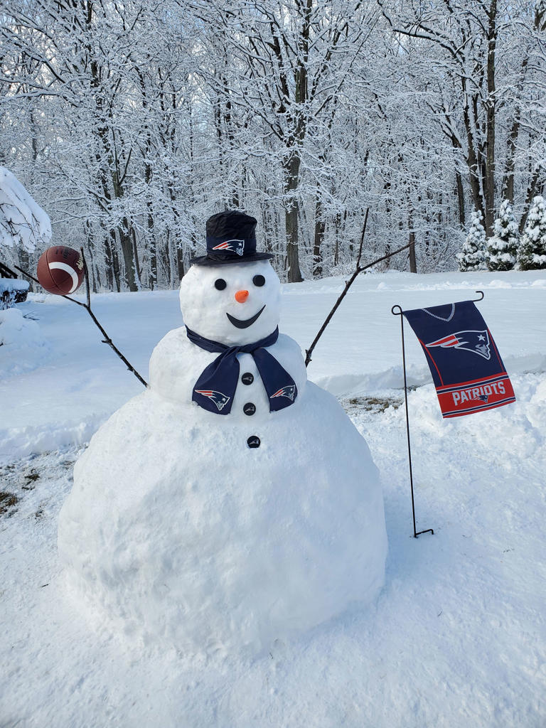 Cleanup underway after snow blankets southern New England