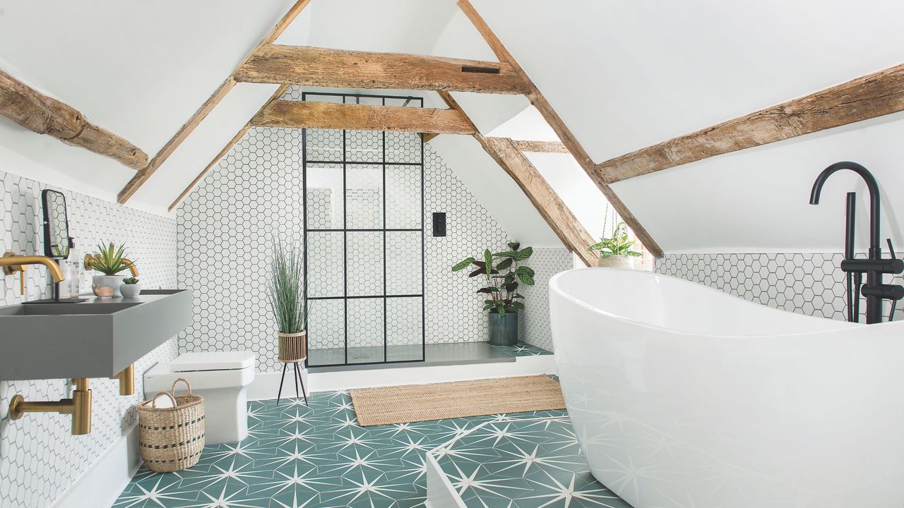 5 things that people with a tidy bathroom always have – make your small ...