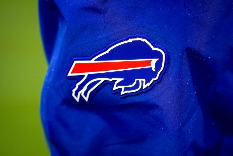 Recently fired NFL head coach is the betting favorite to be hired by ...