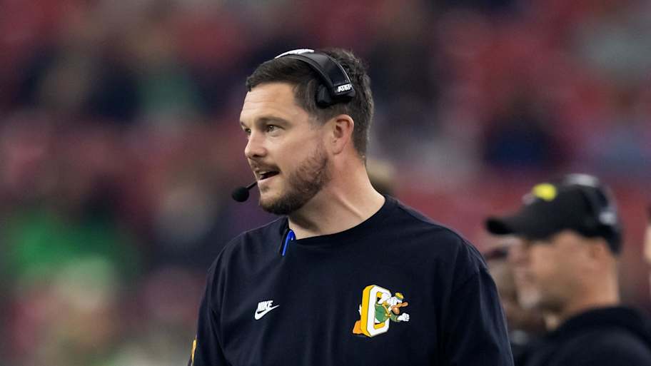 Dan Lanning is earning admiration far beyond Oregon