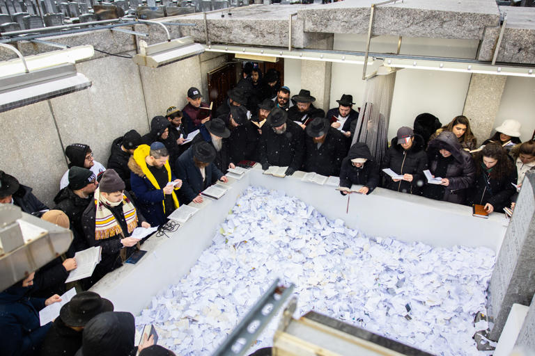 Amid uncertain world, young Jewish adults unite in solidarity