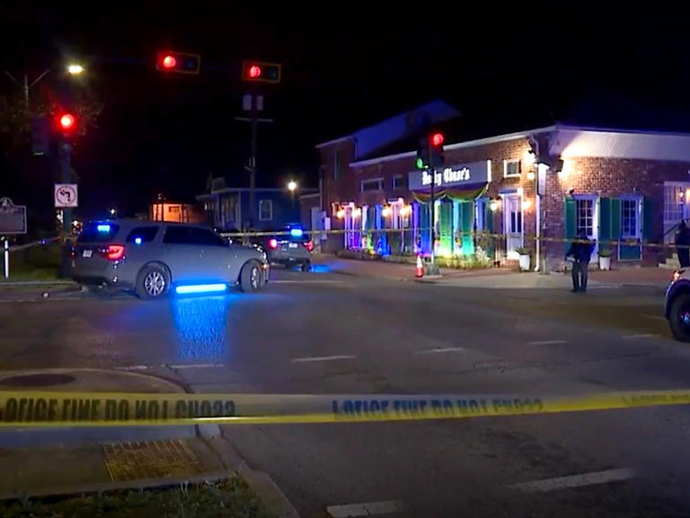 Man killed, 3 bystanders hurt in shooting at iconic restaurant