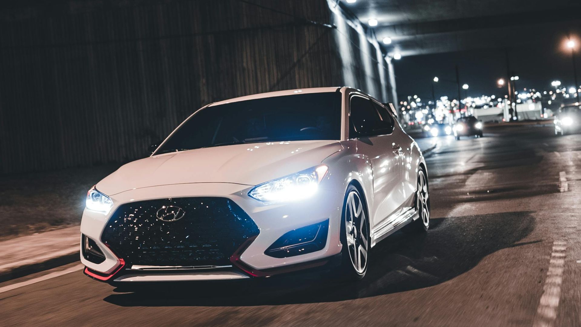 10 reasons why night drives are the best & 10 songs to blast for a good ...