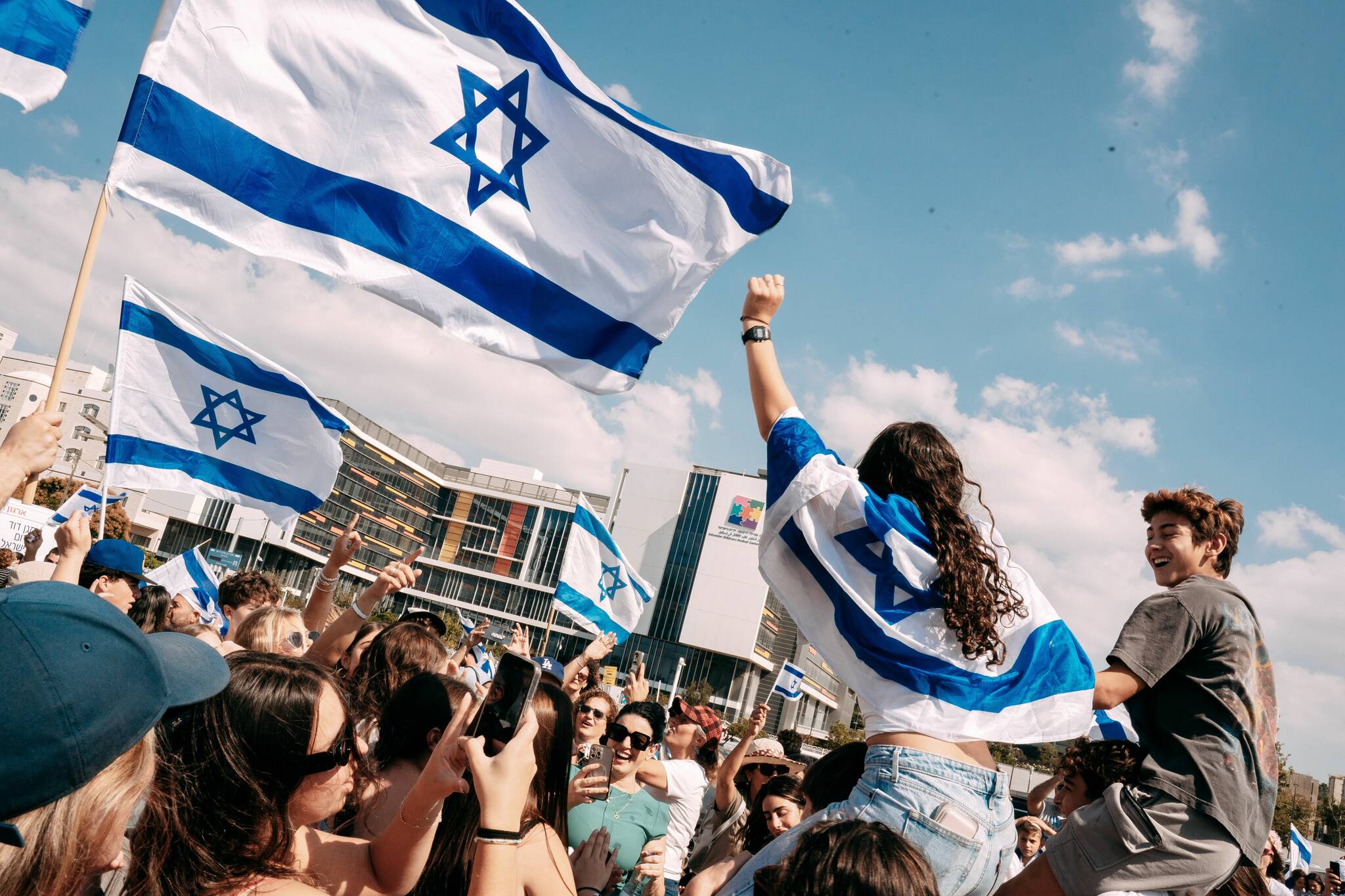 Mercer Island students return from semester in Israel