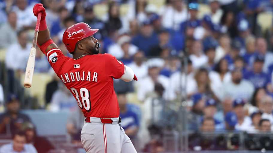 MLB insider links Cardinals to veteran right-handed slugger