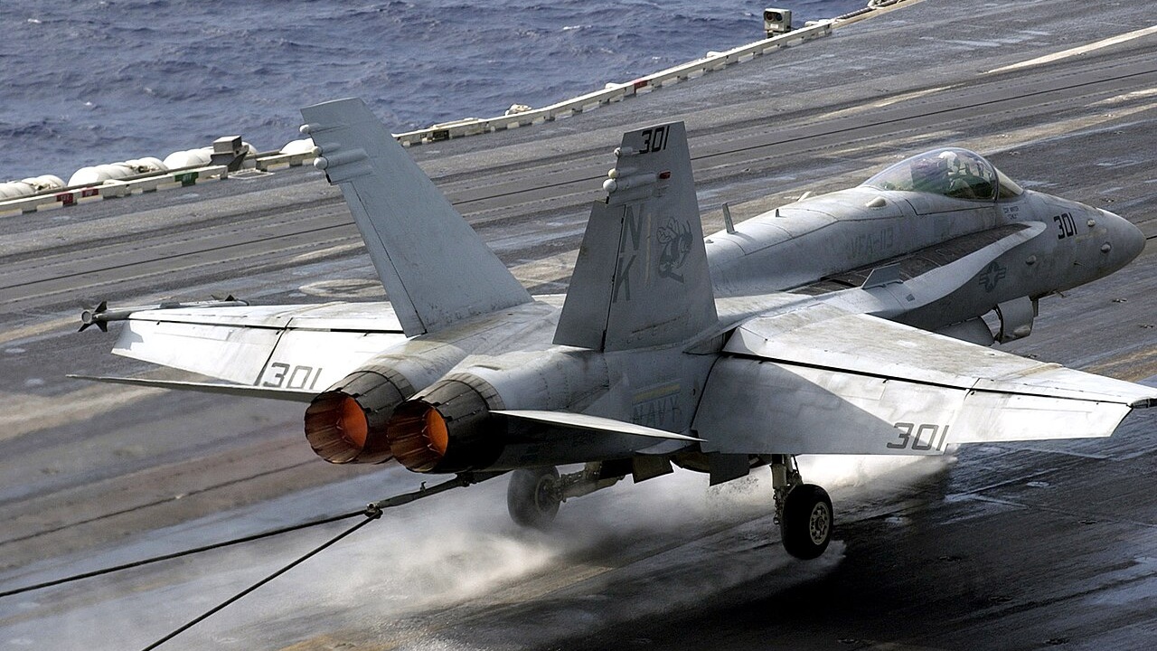 Why do fighter jets land so much faster than commercial aircraft?