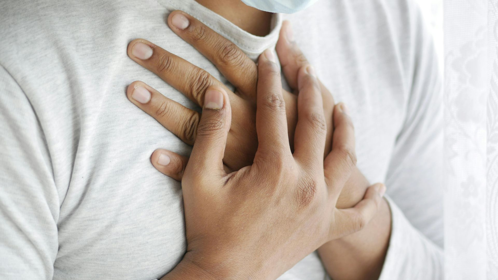 10 physical symptoms of anxiety & 10 strategies to deal with them