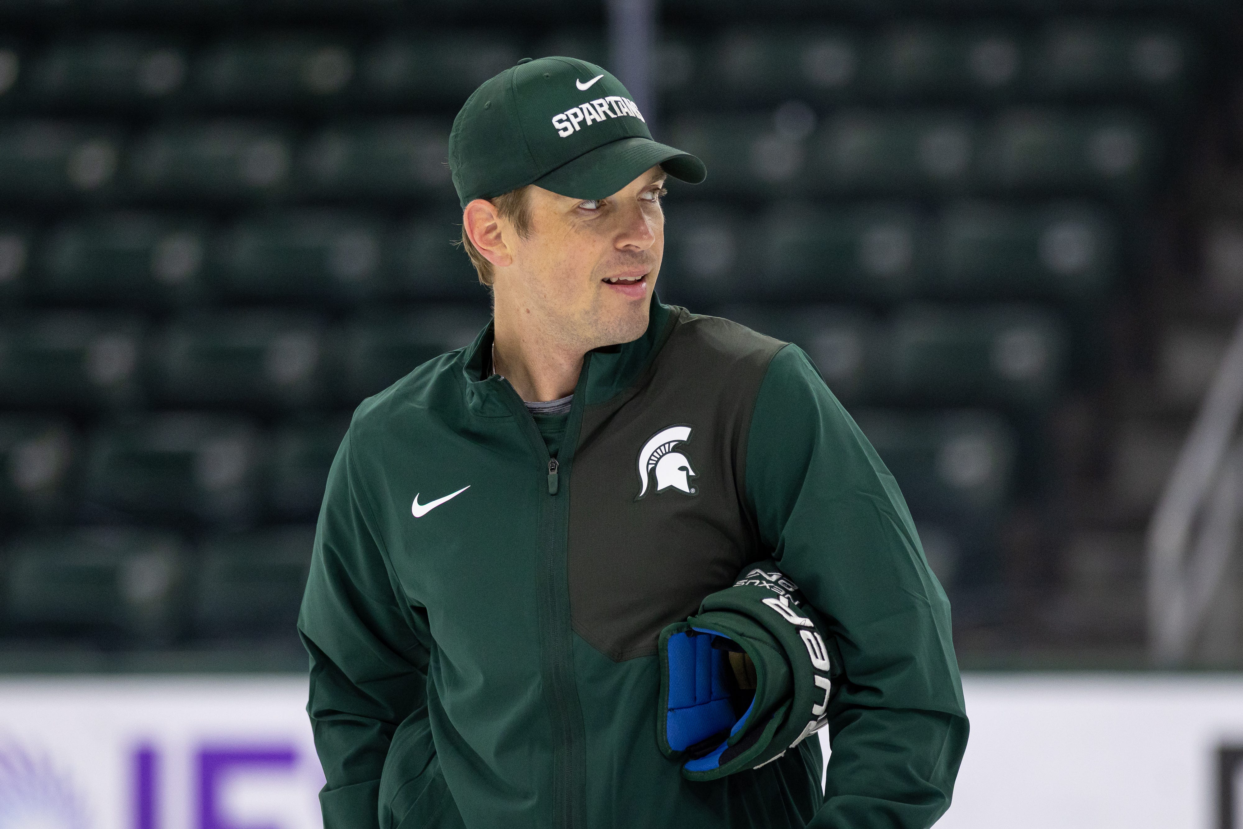 Michigan State hockey staffer, former player Dan Sturges dies at 40