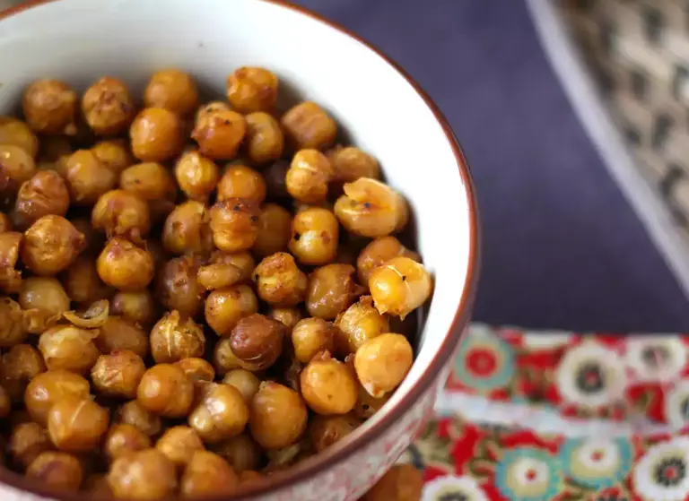 Ceci in friggitrice ad aria: gustosi e croccanti, perfetti per l'aperitivo!