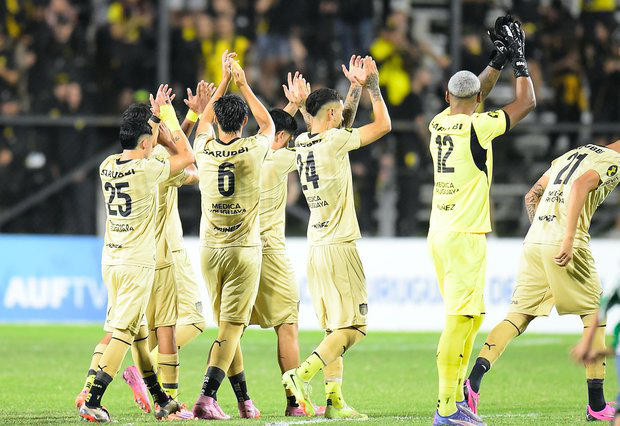 Copa de la Liga AUF: Peñarol venció 1-0 a Racing en el Viera y ...