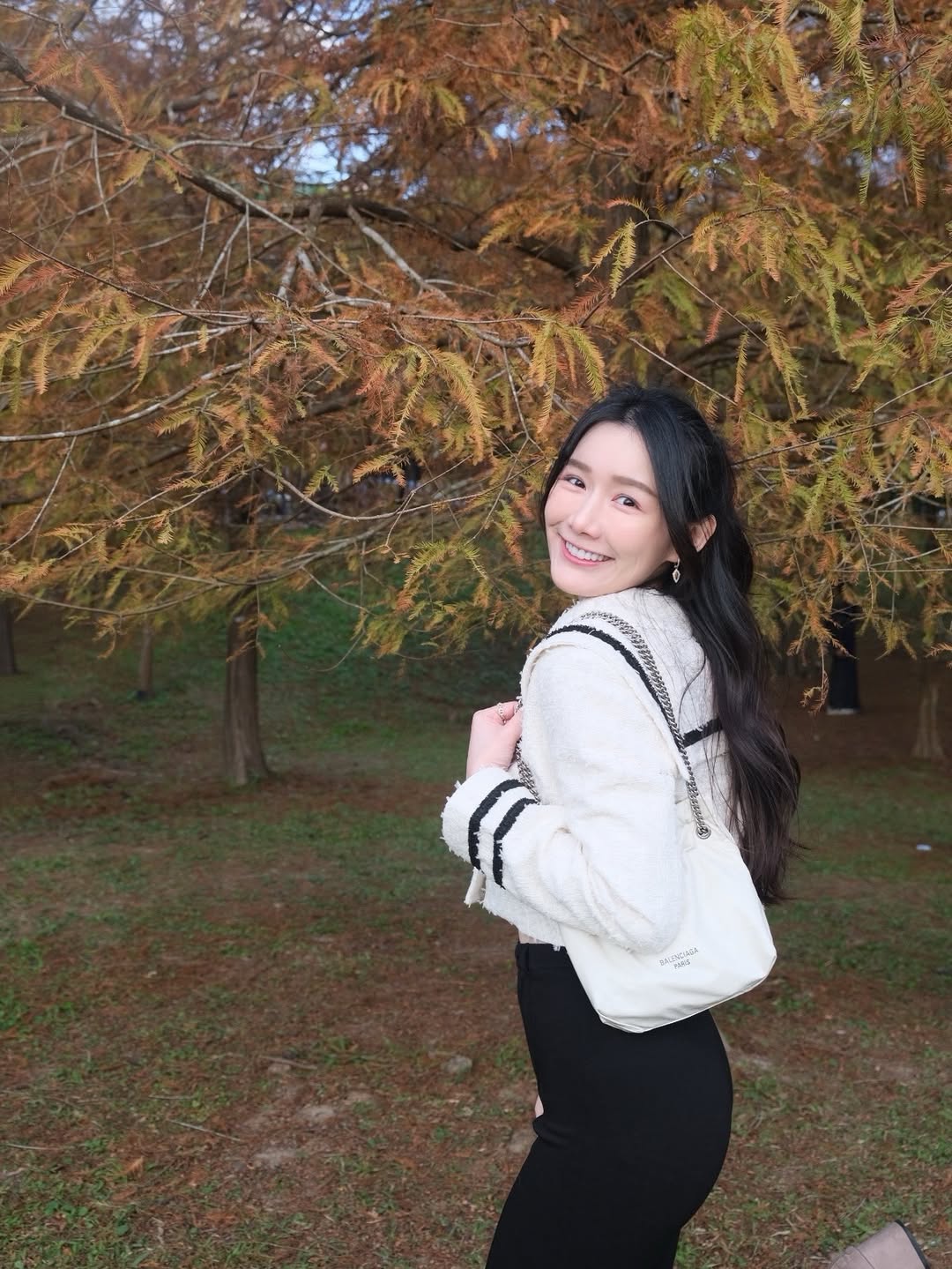 JJ Lin's romance with girlfriend 20 years his junior draws scrutiny ...