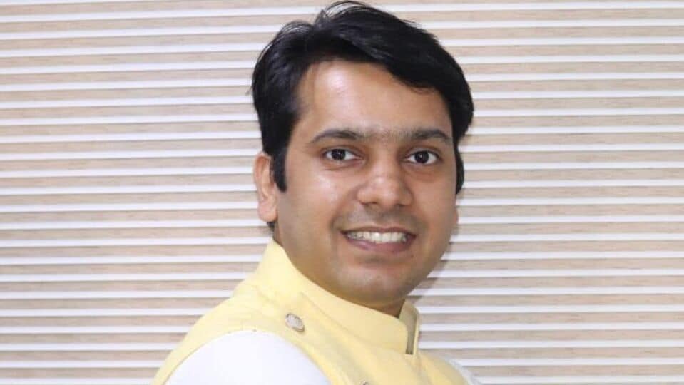 Breakout stocks to buy or sell: Sumeet Bagadia recommends five shares ...