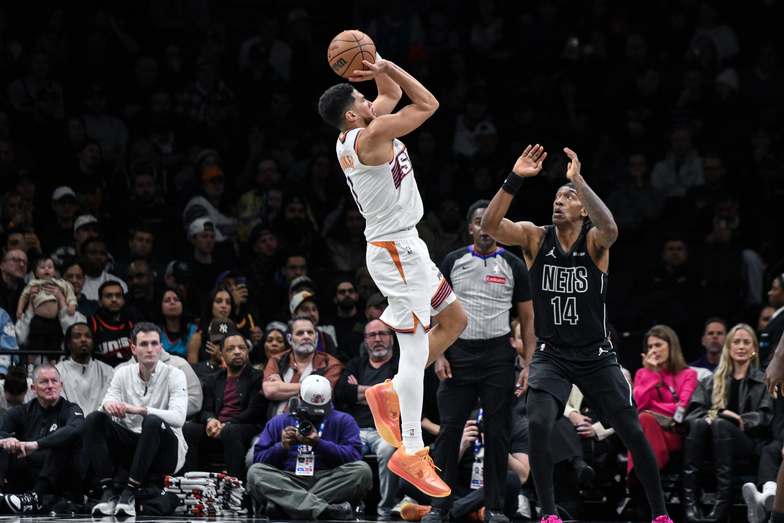 Phoenix Suns scrap their way to gritty win over Nets on Monday
